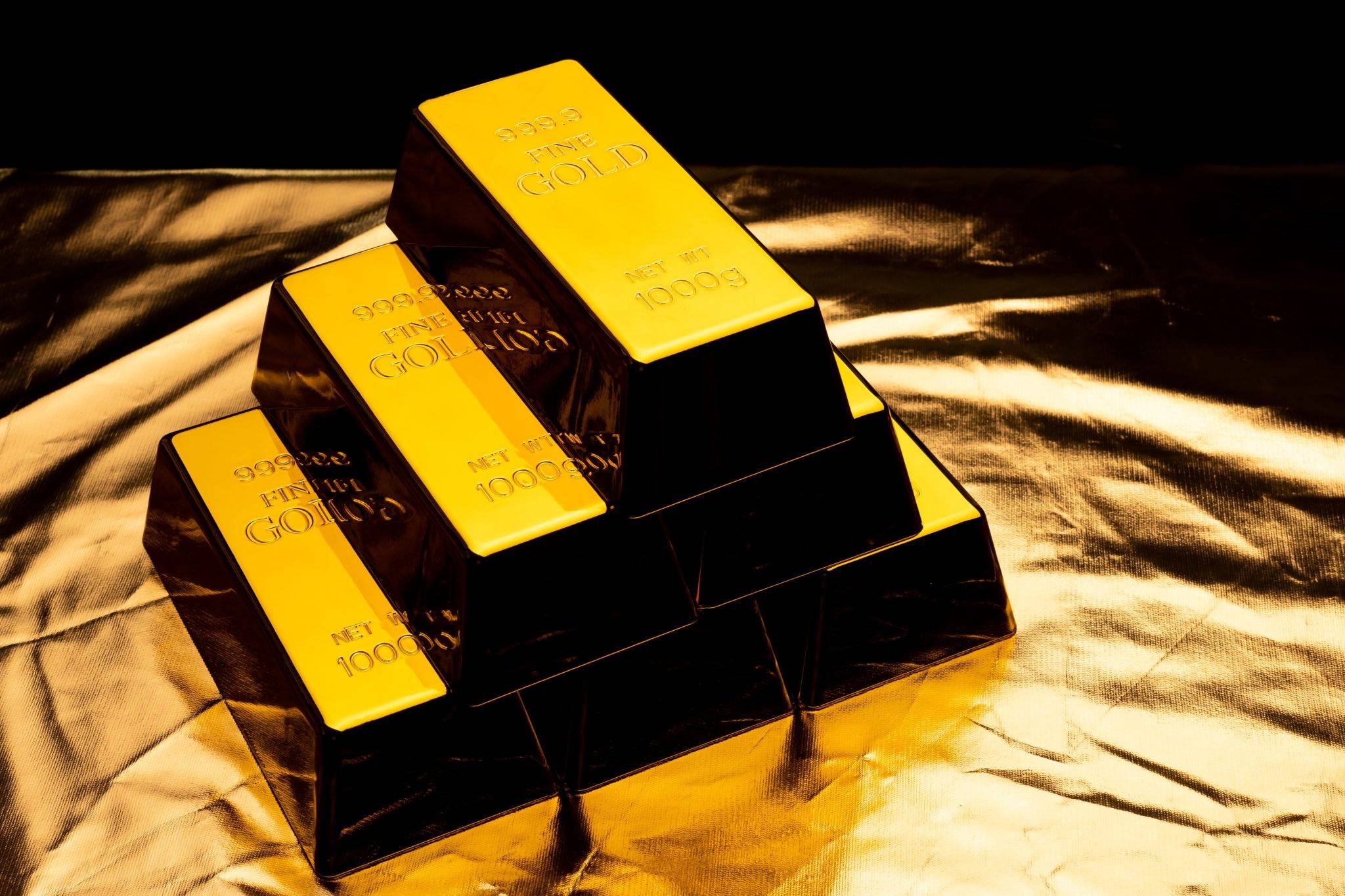 Exploring the Physical Gold Bullion Market in the UAE - Royal Bullion ...